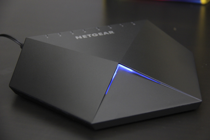 Review Switch Netgear NightHawk S8000 [Análisis Completo en Español]
